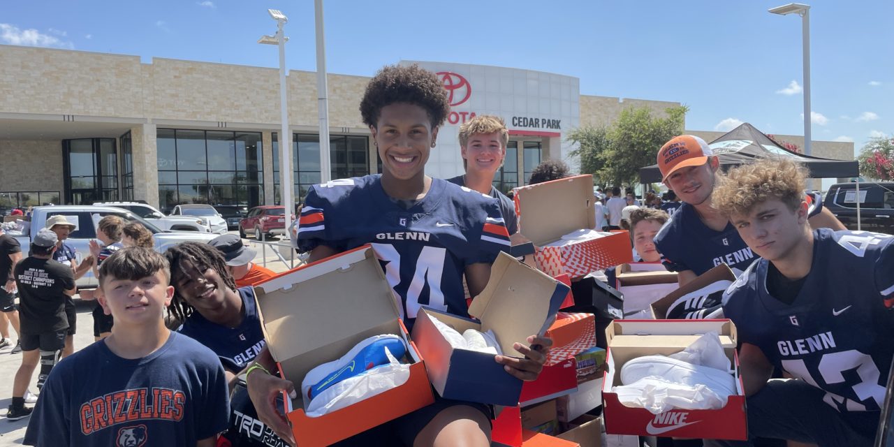 Laces for Leander Holds Annual Shoe Drive for LISD Students | Leander ...